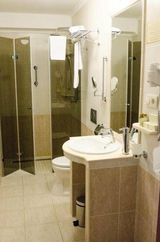 Otel Hotel Dorottya, Kaposvar, foto