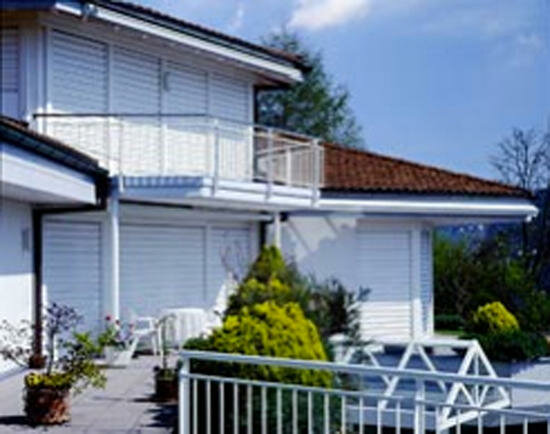 Pencere aksesuarları Notz Storen und Rollladen GmbH, Tsurikh, foto