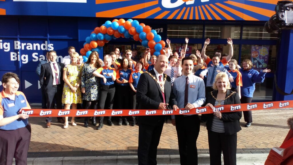 Şans oyunları B&m Store, Blackpool, foto
