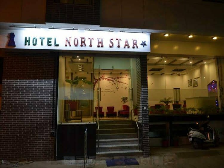 Otel Oyo 976 Hotel North Star, Udajpur, foto