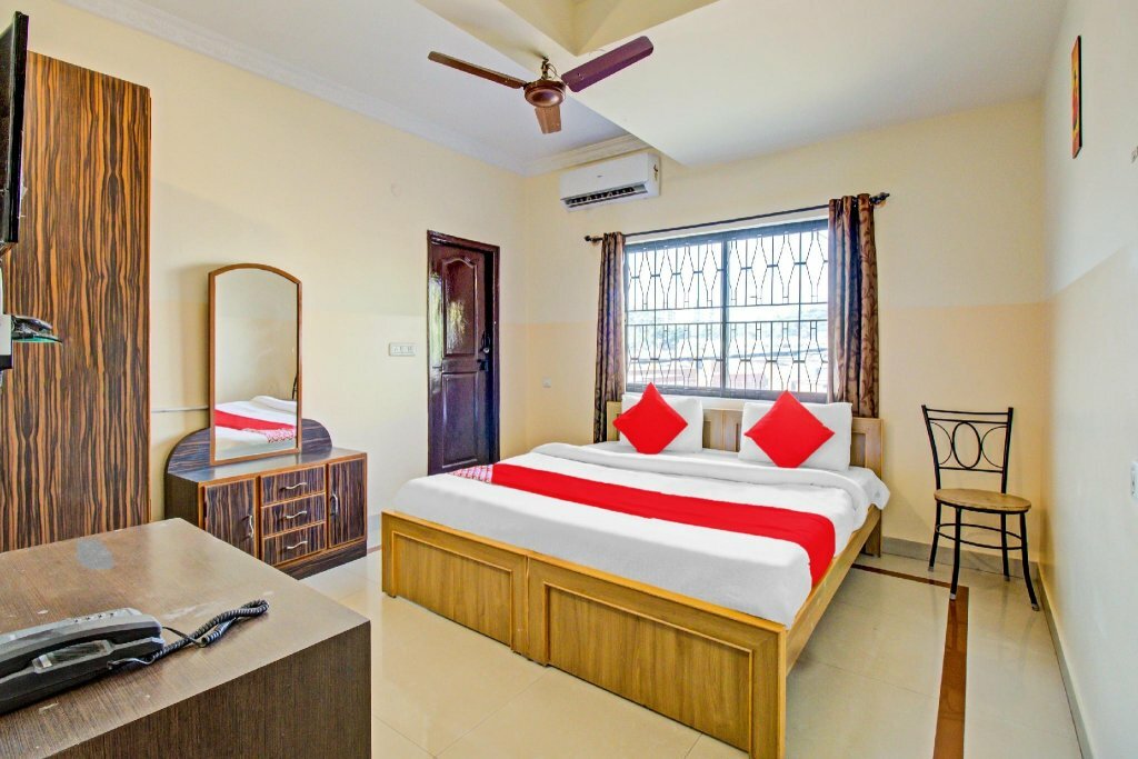 Otel Oyo 78474 Usuru Comforts, Bangalor, foto