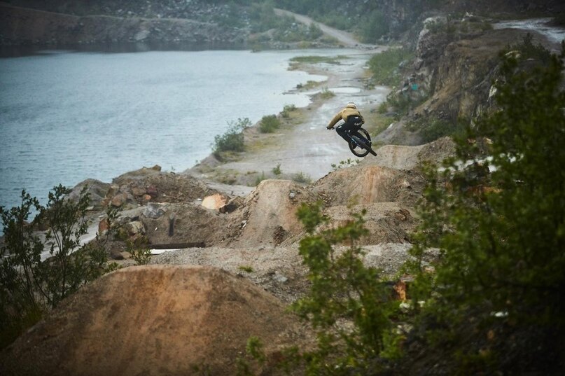 Spor alanı Трамплины для дёрта, Murmansk, foto