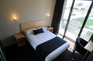 The Mansfield Park Hotel (South Australia, Adelaide, Grand Junction Road), otel  Adelaide'den