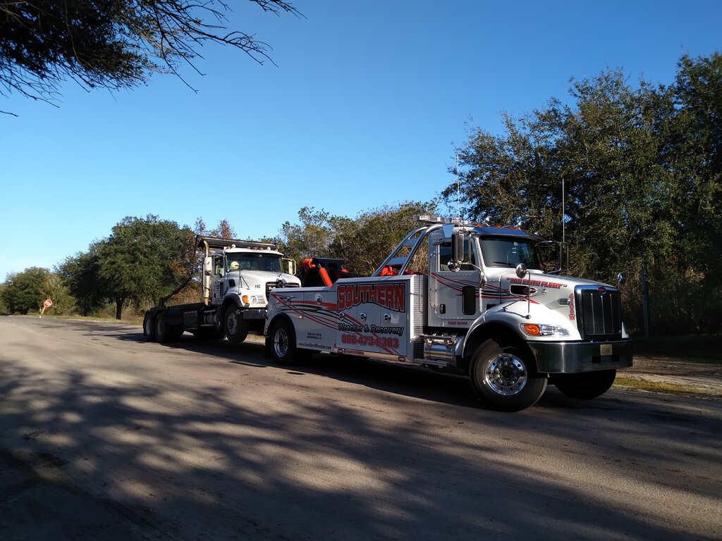 Araç römorkları Southern Wrecker & Recovery, Jacksonville, foto