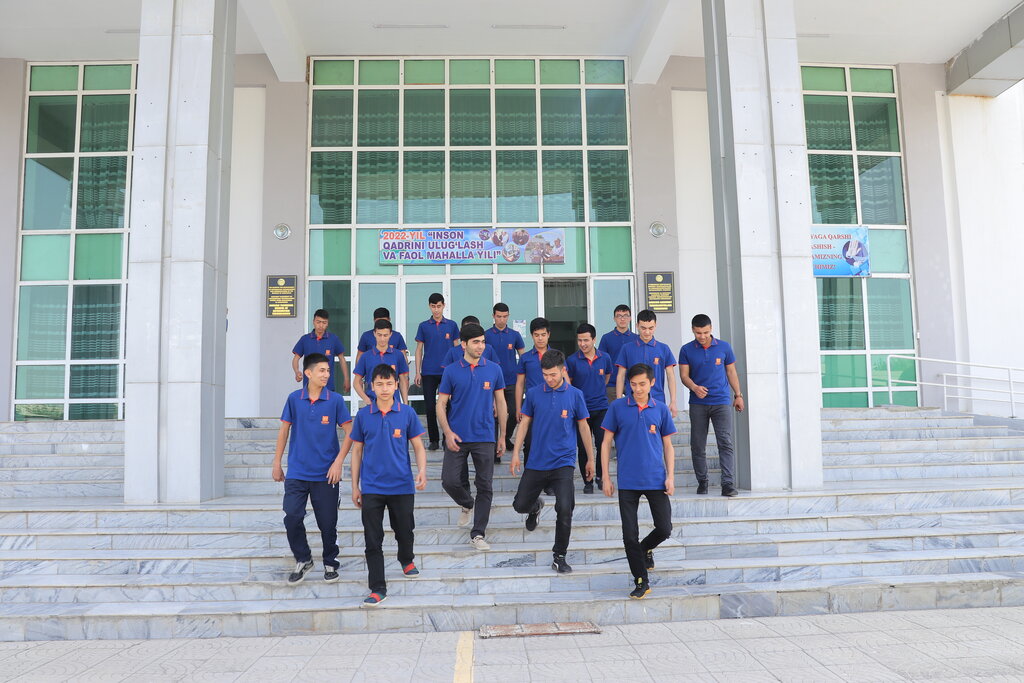 Meslek yüksekokulu Andijan technical school of Information technologies, Andican eyaleti, foto