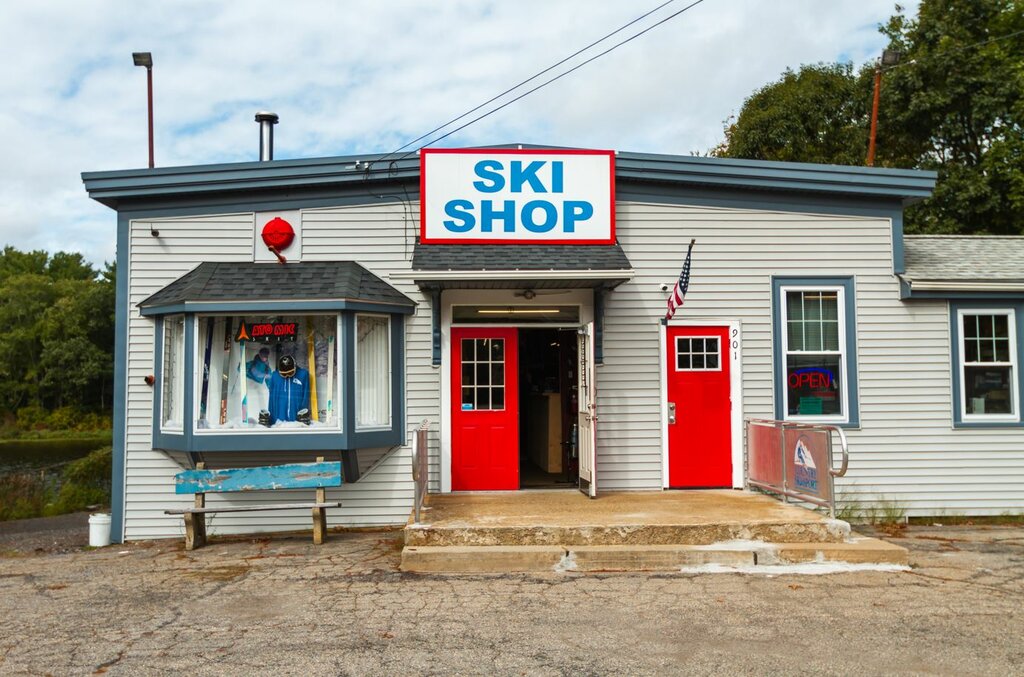 Spor ve eğlence merkezi Country Ski & Sport Inc, Massachusetts, foto