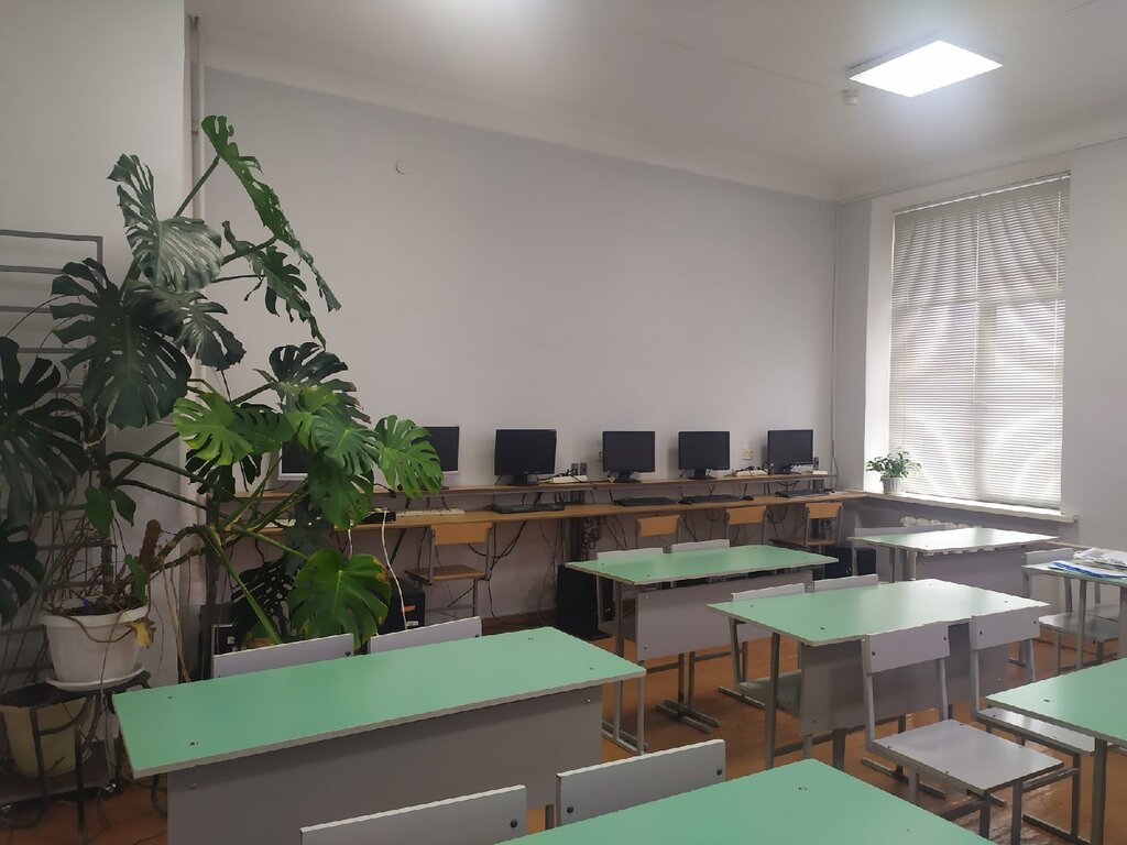 Meslek yüksekokulu Kursky montagniy technikum, Lgov, foto