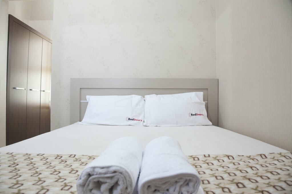 Otel Reddoorz @ Jemursari, Surabaya, foto