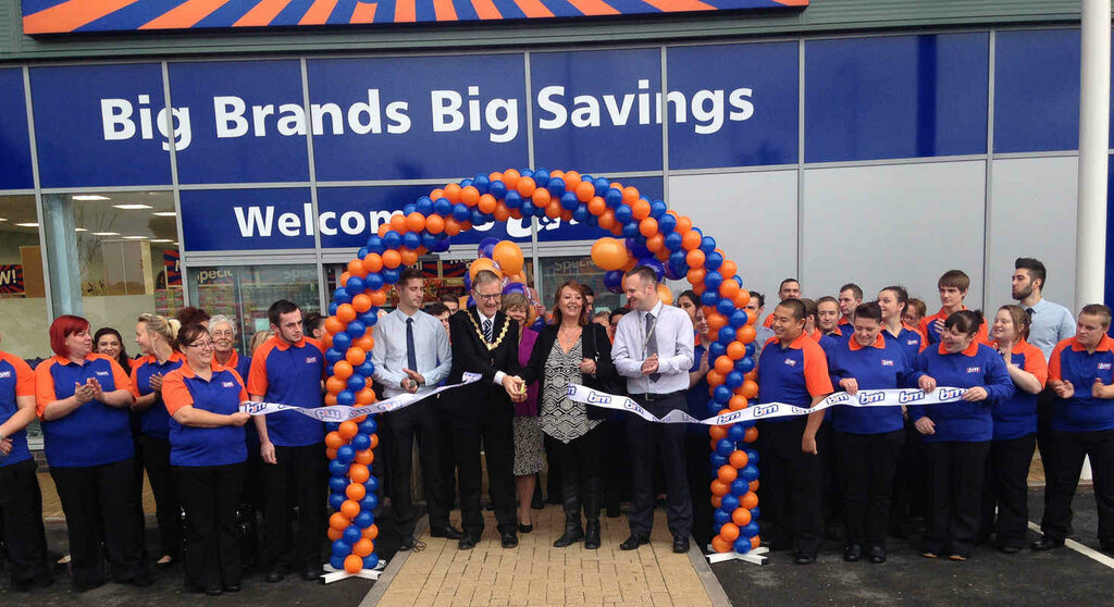 Şans oyunları B&m Store, İngiltere, foto