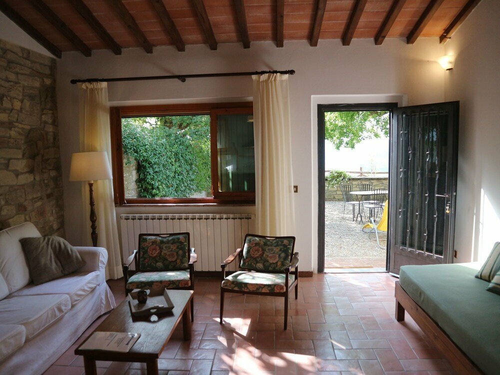 Otel Modern Holiday Home in Pelago With Pool, Toskana, foto