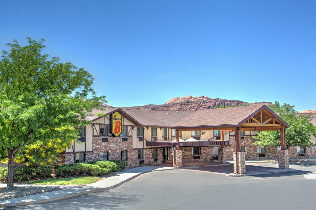 Otel Super 8 by Wyndham Moab, Utah, foto