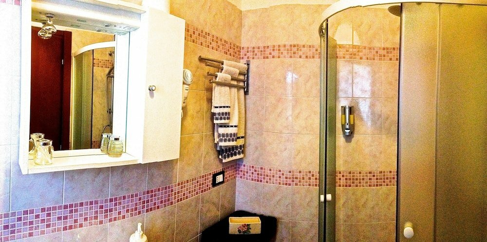 Otel Top Suit Uno - Guest House, Lombardiya, foto