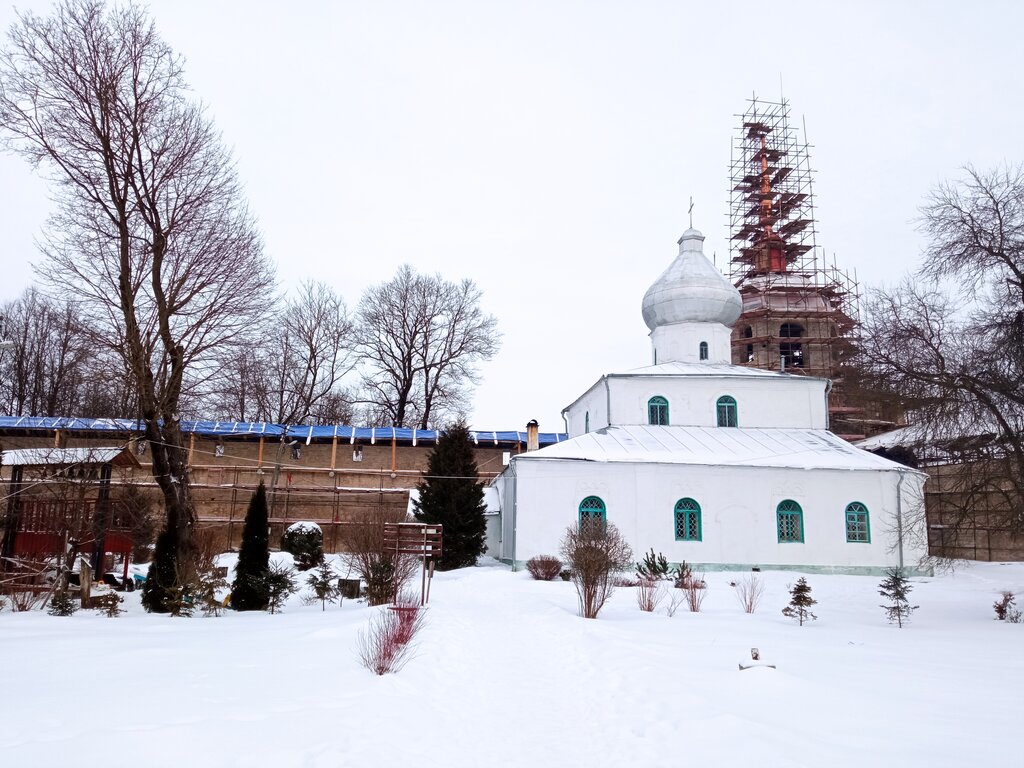 Turistik yerler Никольская башня, Porhov, foto