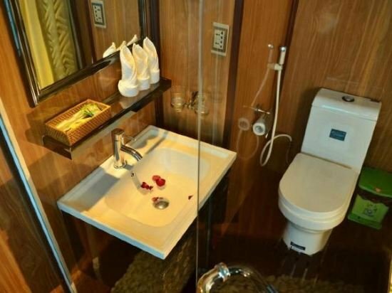 Otel Garden Bay Premium Cruise, Ha Long, foto