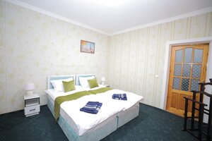 Hotel S & D Hostel (Bodomzor street No:38/A), otel  Taşkent'ten