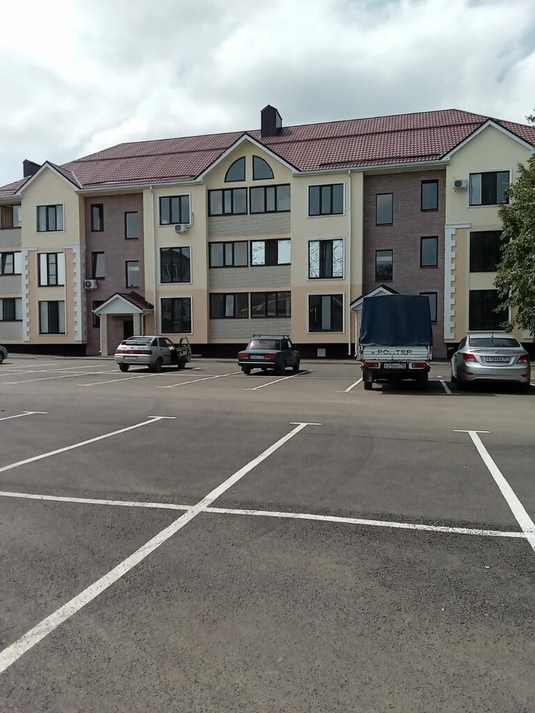 Konut blokları Mikrorayon Altaysky, Krasnodar, foto