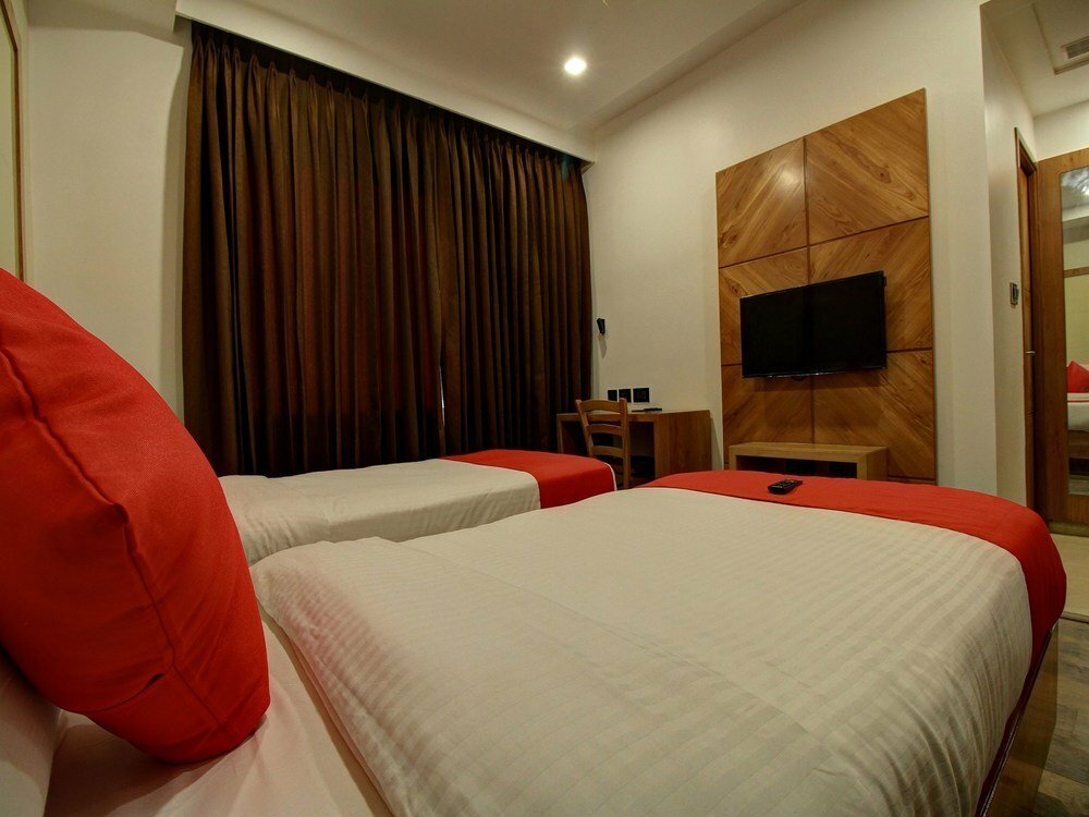 Otel Townhouse Oak Vinayak In, Koyamutthur, foto