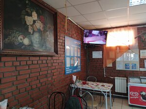 U Kamina (Novosibirsk Region, Barabinskiy rayon, R-254 Irtysh, 1123-y kilometr, 1), kafe  Novosibirskaya oblastından
