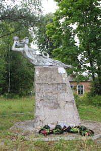 Стела (Smolensk Region, Yershichskiy munitsipalny okrug, derevnya Litvinovka), anıt, heykel  Smolenskaya oblastından