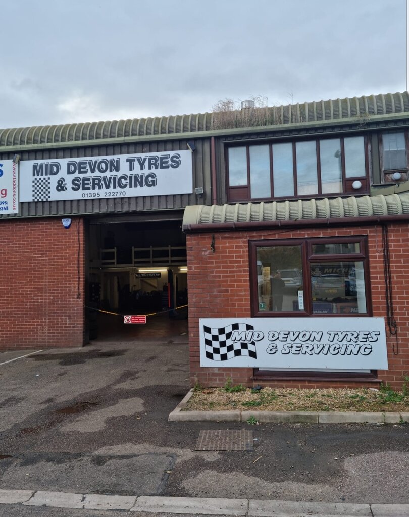 Otomobil ekspertizi Mid Devon Tyres & Servicing Exmouth, , foto
