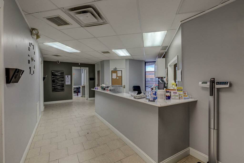 Arıza hizmetleri CareFirst Urgent Care - West Chester, Ohio Eyaleti, foto