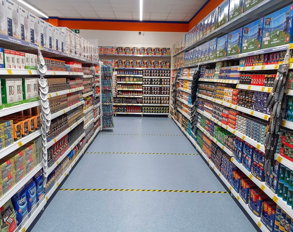 i̇ndirim ve fırsat sistemleri B&m Store with Garden Centre, Perth, foto