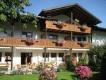 Kleines Hotel Edeltraud (Narzissenweg No:15, Aschau i. Chiemgau, Aschau), otel  Bavyera'dan