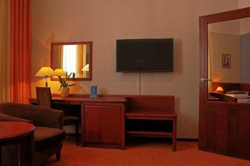 Otel Hotel Bast, Inowroclaw, foto