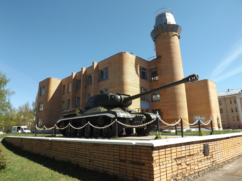 Teknoloji anıtı Тяжёлый танк ИС-2, Sarov, foto