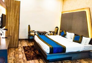 Dwivedi Hotels Sri Omkar Palace (State of Uttar Pradesh, Varanasi), otel  Varanasi'den