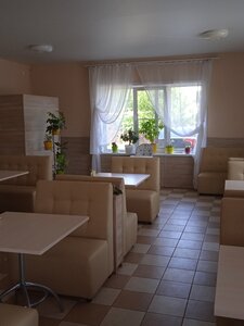 Don Bulion (Shkolnaya ulitsa No:64, posyolok Ilyich), kafe  Krasnodarski krayından