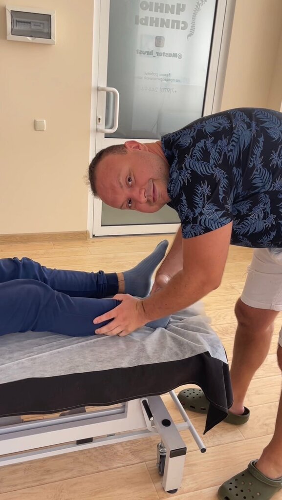 Kemik hastalıkları doktoru Mending Backs, Simferopol (Akmescit), foto