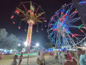 One Sky (Teatralnaya Square No:3), atraksiyon  Rostov‑na‑Donu'dan