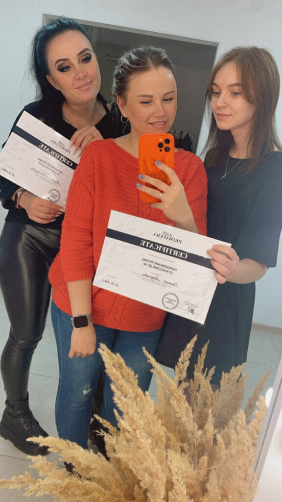 Kaş ve kirpik salonu Lm Lashes studio, Vladimir, foto