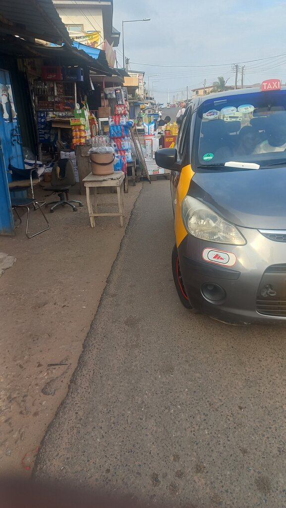 Süpermarket Adiza Shop, Akra, foto
