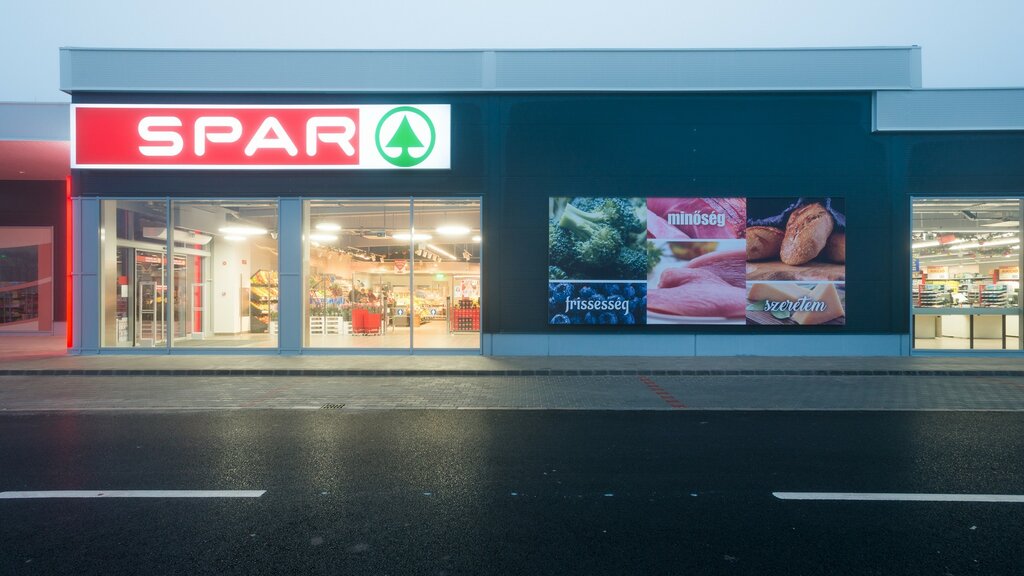Süpermarket Spar, Pest, foto