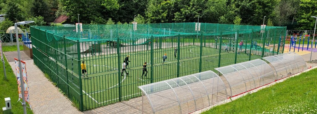 Spor alanı Футбольное поле, Himki, foto
