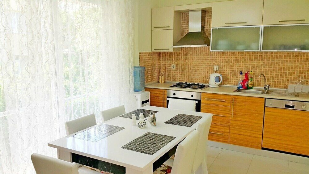 Daireler Kemer Klasik Apartmanlar, Kemer, foto