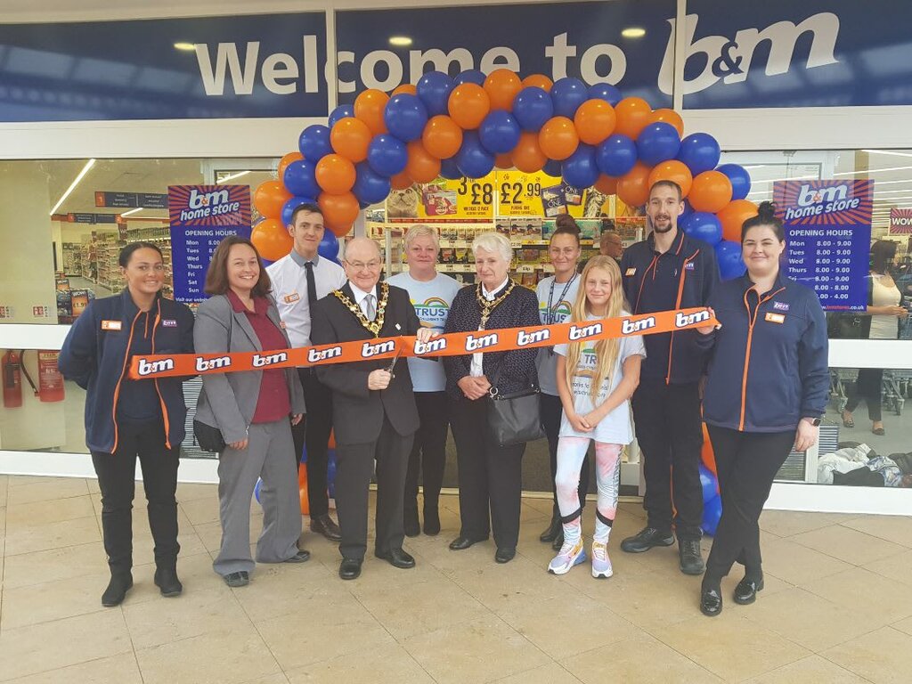 i̇ndirim ve fırsat sistemleri B&m Home Store, İngiltere, foto