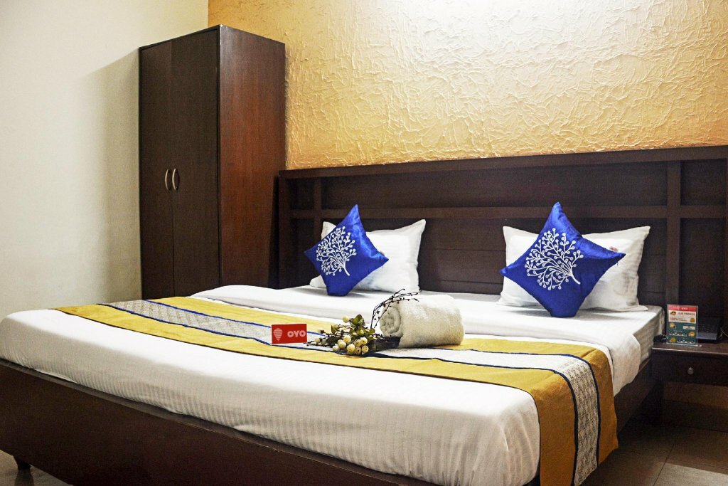 Otel Oyo 637 Hotel D M Palace, Noida, foto