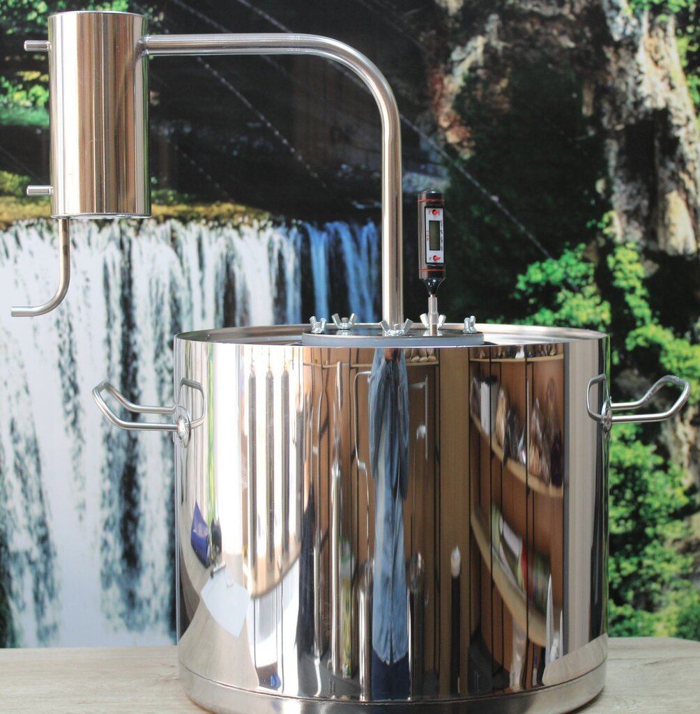 Ev yapımı içki ekipmanları Kak sleza!, Anapa, foto