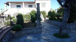 Il Merlo (Campania, Province of Naples, Anacapri, Via Tuoro), otel