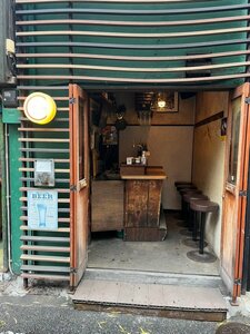 Curva (Tokyo Metropolis, Special Ward Shibuya, Sibuya, 1丁目), bar  Tokyo'dan