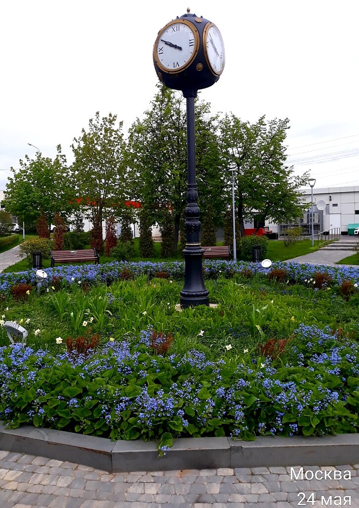 Dekorasyon ve süsleme, onur panosu Уличные часы, Moskova, foto