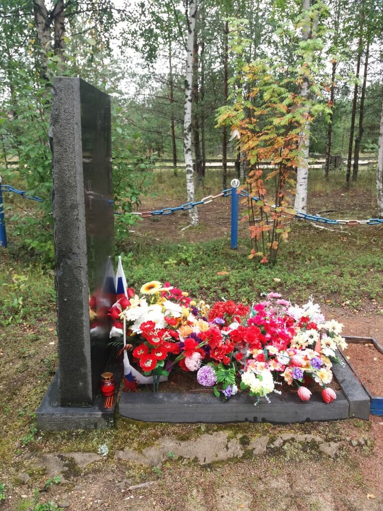 Anıt, heykel Братская могила советских воинов, Karelya, foto