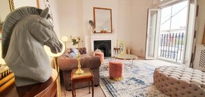 Elegant 5 Bed 4 Bath Vogue House Parisian Style Home (England, Kent County, Margate, Grosvenor Place), otel  Margate'ten