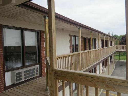 Otel ICheckINN Motel, Windsor, foto
