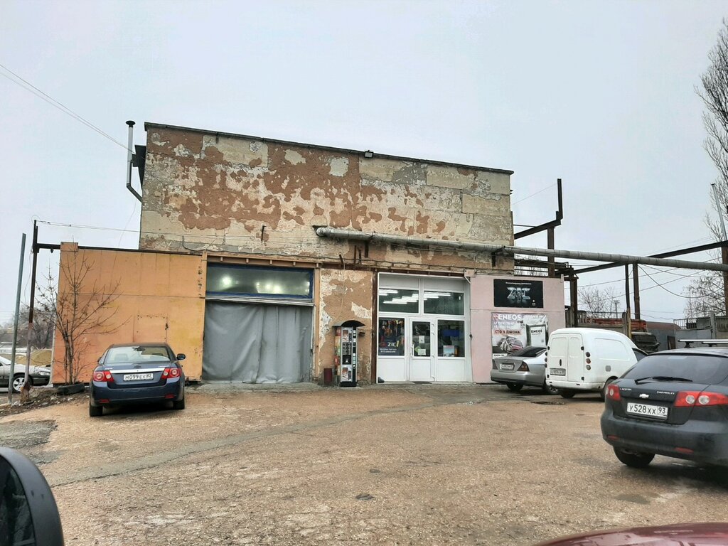 Otomobil yedek parçaları Astra, Simferopol (Akmescit), foto