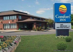 Mississauga Inn & Suites (Ontario, Streetsville), otel  Streetsville'den