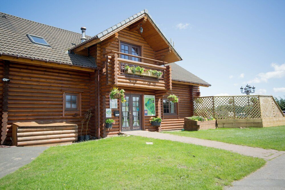 Otel Puddleduck Lodge With Hot Tub, İngiltere, foto